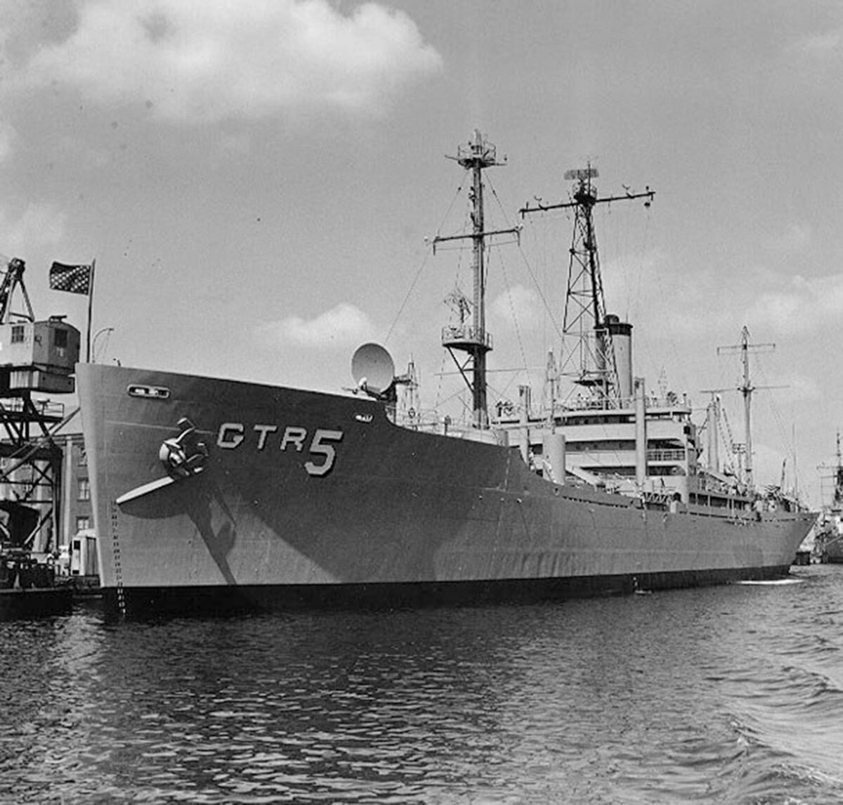 USS Liberty - Peter Hounam